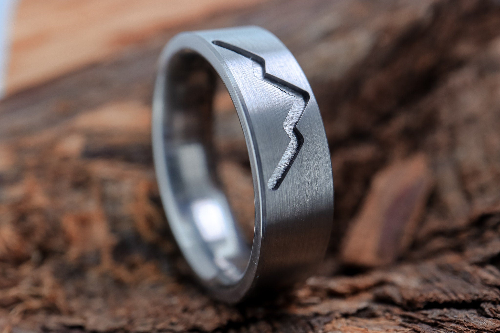 Mountains – Rugged Ringwear